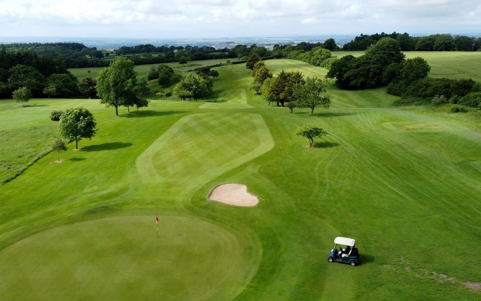 Velvit Fertilisers | Premium amenity & sports turf fertiliser products